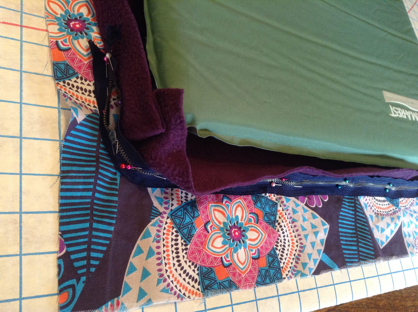 DIY: Sleeping Pad Dog Bed | Trails' Guide